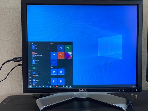 Dell Ultrasharp 21 inch LCD Flat Panel Monitor: Good for WFH